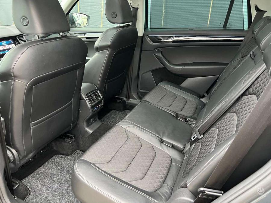 Grey Skoda Kodiaq 2018 in Vilnius, with an engine capacity of 1.50 L and mileage of 225 thousand km for 16950 €, photo 24 on AUTOMOTO.COM.LV