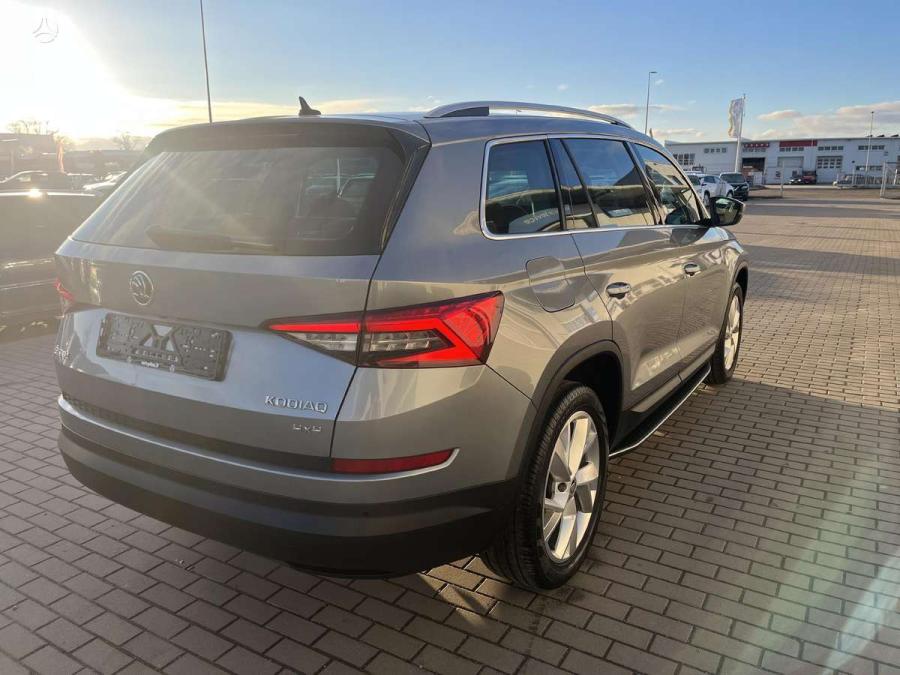 Grey Skoda Kodiaq 2018 in Marijampole, with an engine capacity of 1.97 L and mileage of 229 thousand km for 16950 €, photo 4 on AUTOMOTO.COM.LV