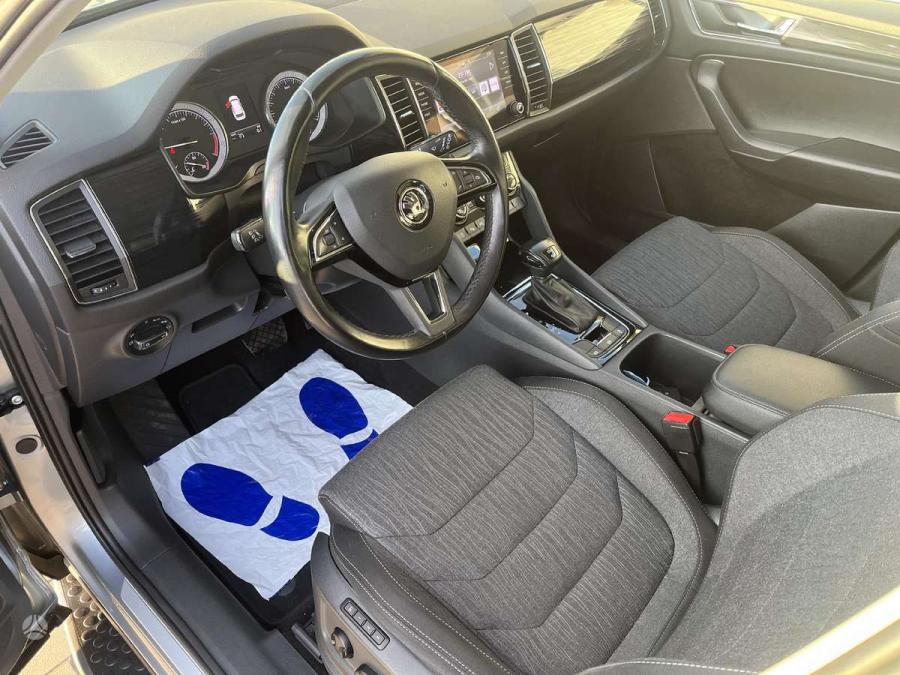 Grey Skoda Kodiaq 2018 in Marijampole, with an engine capacity of 1.97 L and mileage of 229 thousand km for 16950 €, photo 8 on AUTOMOTO.COM.LV