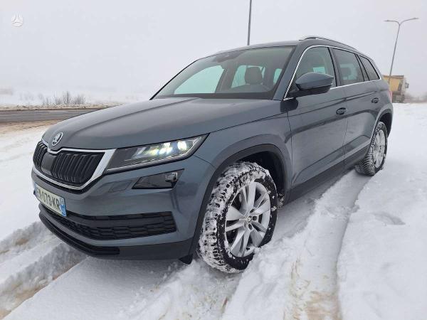 Grey Skoda Kodiaq 2018 in Taurage, with an engine capacity of 1.97 L and mileage of 290 thousand km for 13900 €, photo 3 on AUTOMOTO.COM.LV