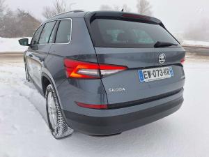 Серый Шкода Kodiaq 2018 в Таураге, объемом двигателя 1.97 л и пробегом 290 тыс. км за 13900 €, фото 5 на AUTOMOTO.COM.LV