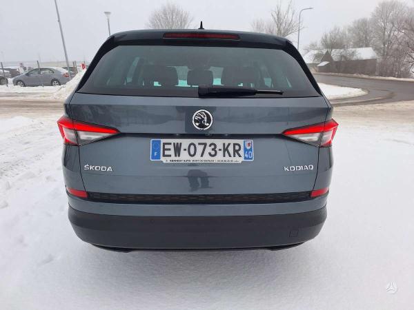 Grey Skoda Kodiaq 2018 in Taurage, with an engine capacity of 1.97 L and mileage of 290 thousand km for 13900 €, photo 6 on AUTOMOTO.COM.LV