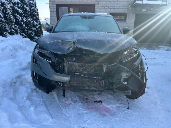 Grey Skoda Kodiaq 2018 in Vilnius, with an engine capacity of 0.00 L and mileage of 255 thousand km for 7650 €, photo 9 on AUTOMOTO.COM.LV