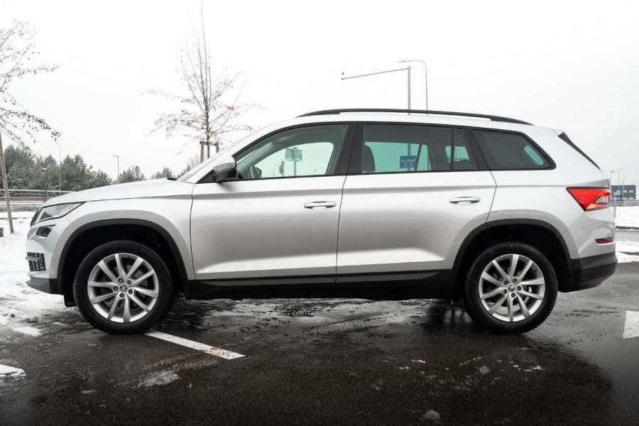 Grey Skoda Kodiaq 2018 in Vilnius, with an engine capacity of 1.97 L and mileage of 222 thousand km for 15300 €, photo 11 on AUTOMOTO.COM.LV