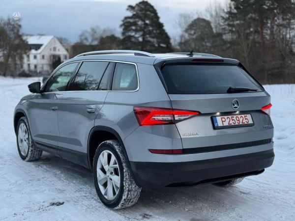 Pelēks Skoda Kodiaq 2018 Viļņa, ar dzinēja tilpumu 1.97 L un nobraukumu 84 tūkst. km par 21000 €, foto 7 vietnē AUTOMOTO.COM.LV