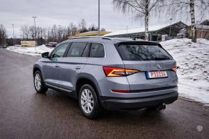 Grey Skoda Kodiaq 2018 in Vilnius, with an engine capacity of 1.97 L and mileage of 159 thousand km for 19990 €, photo 3 on AUTOMOTO.COM.LV