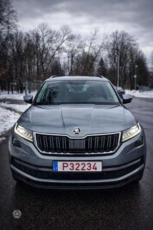Grey Skoda Kodiaq 2018 in Vilnius, with an engine capacity of 1.97 L and mileage of 159 thousand km for 19990 €, photo 6 on AUTOMOTO.COM.LV