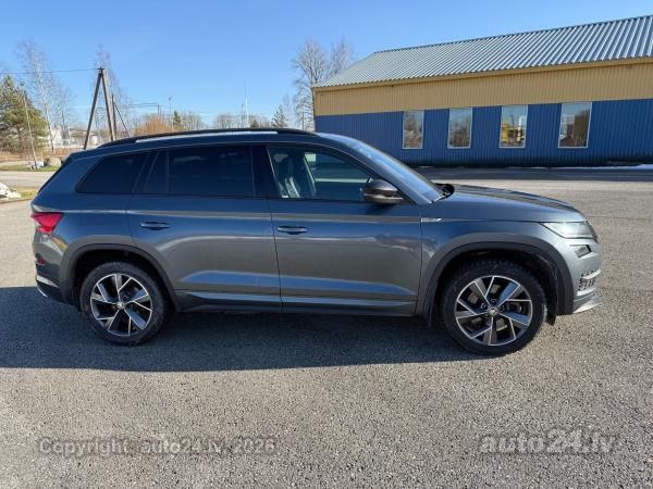 Pelēks Skoda Kodiaq 2018 Tallina, ar dzinēja tilpumu 2.00 L un nobraukumu 195 tūkst. km par 19000 €, foto 4 vietnē AUTOMOTO.COM.LV