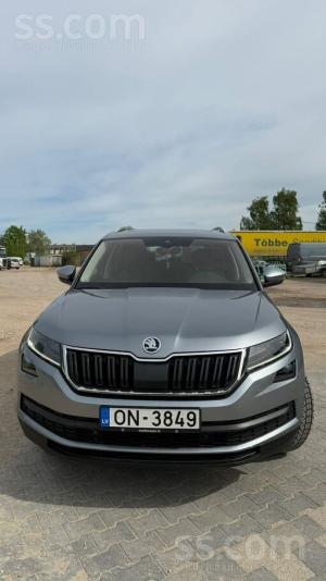 Pelēks Skoda Kodiaq 2018 Rīga, ar dzinēja tilpumu 2.00 L un nobraukumu 174 tūkst. km par 19000 €, foto  vietnē AUTOMOTO.COM.LV