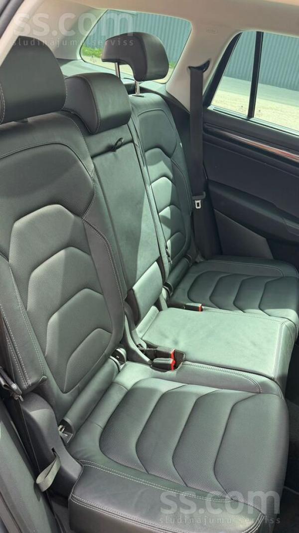 Grey Skoda Kodiaq 2018 in Riga, with an engine capacity of 2.00 L and mileage of 174 thousand km for 19000 €, photo 10 on AUTOMOTO.COM.LV