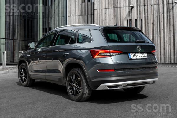 Pelēks Skoda Kodiaq 2018 Rīga, ar dzinēja tilpumu 2.00 L un nobraukumu 175 tūkst. km par 21490 €, foto 2 vietnē AUTOMOTO.COM.LV