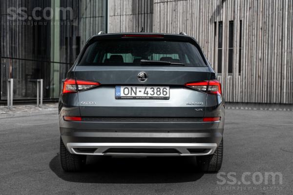 Pelēks Skoda Kodiaq 2018 Rīga, ar dzinēja tilpumu 2.00 L un nobraukumu 175 tūkst. km par 21490 €, foto 6 vietnē AUTOMOTO.COM.LV