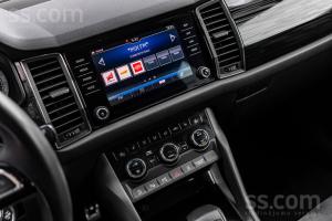 Pelēks Skoda Kodiaq 2018 Rīga, ar dzinēja tilpumu 2.00 L un nobraukumu 175 tūkst. km par 21490 €, foto 15 vietnē AUTOMOTO.COM.LV