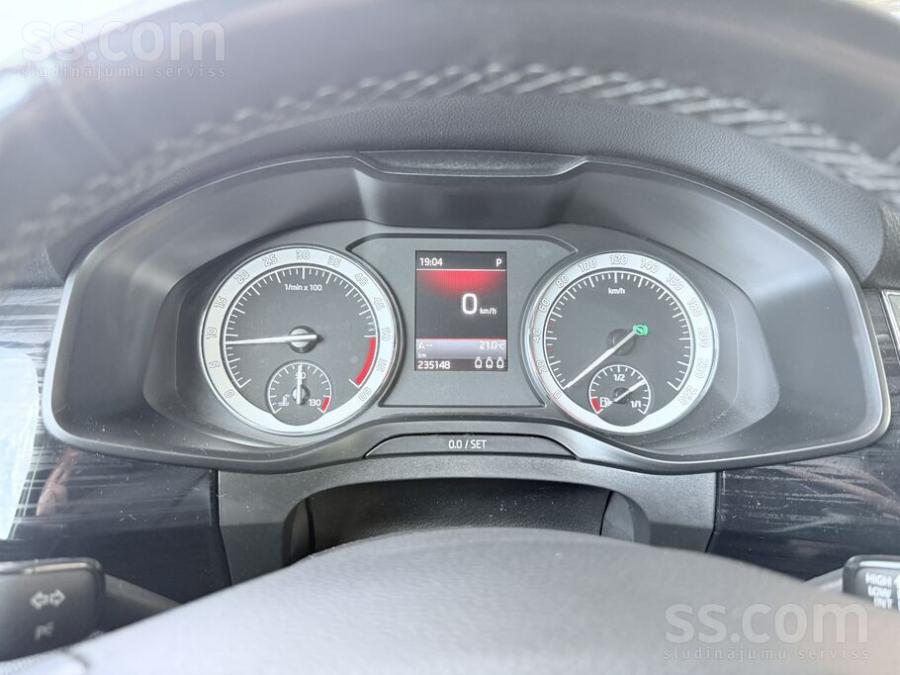 Серый Шкода Kodiaq 2018 в Рига, объемом двигателя 2.00 л и пробегом 235 тыс. км за 16500 €, фото 12 на AUTOMOTO.COM.LV