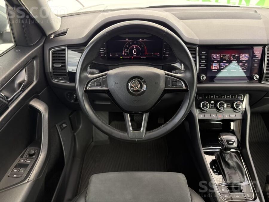 Grey Skoda Kodiaq 2018 in Riga, with an engine capacity of 1.50 L and mileage of 95 thousand km for 20900 €, photo 15 on AUTOMOTO.COM.LV