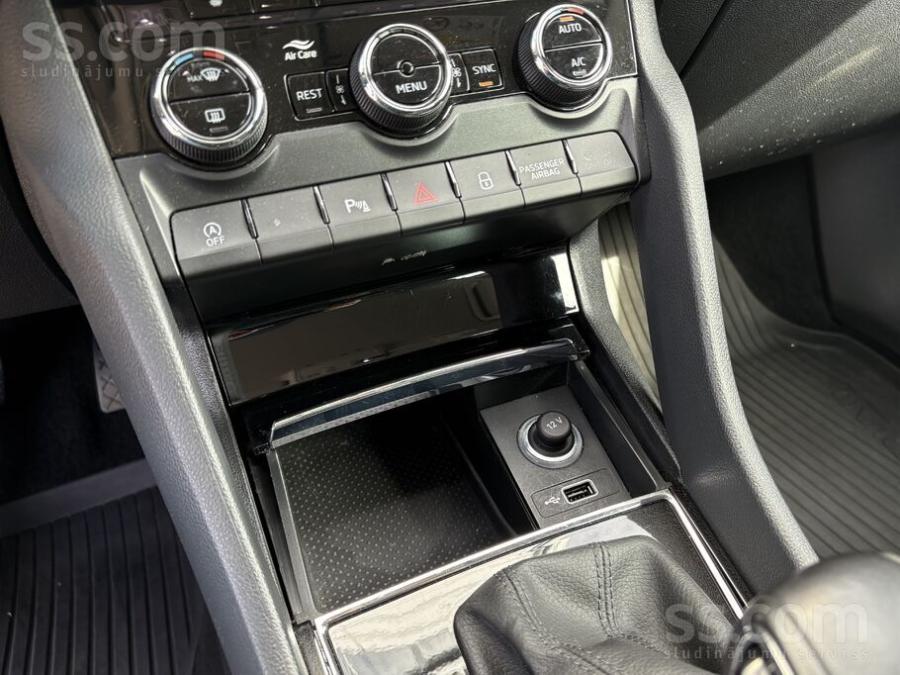 Grey Skoda Kodiaq 2018 in Riga, with an engine capacity of 1.50 L and mileage of 95 thousand km for 20900 €, photo 20 on AUTOMOTO.COM.LV
