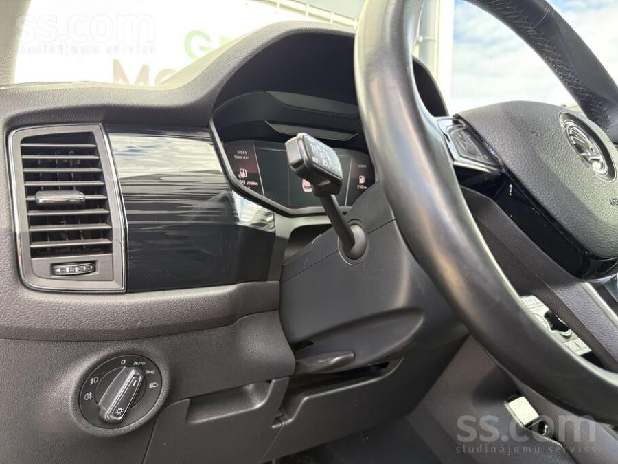 Grey Skoda Kodiaq 2018 in Riga, with an engine capacity of 1.50 L and mileage of 95 thousand km for 20900 €, photo 21 on AUTOMOTO.COM.LV