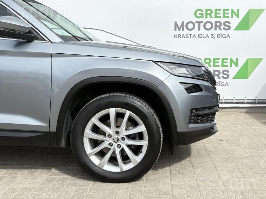 Pelēks Skoda Kodiaq 2018 Rīga, ar dzinēja tilpumu 1.50 L un nobraukumu 95 tūkst. km par 20400 €, foto 34 vietnē AUTOMOTO.COM.LV