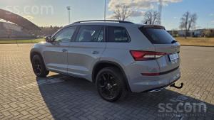 Pelēks Skoda Kodiaq 2018 Valmiera, ar dzinēja tilpumu 2.00 L un nobraukumu 238 tūkst. km par 23000 €, foto 4 vietnē AUTOMOTO.COM.LV