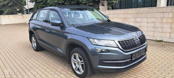Grey Skoda Kodiaq 2018 in Vilnius, with an engine capacity of 1.50 L and mileage of 77 thousand km for 19490 €, photo 1 on AUTOMOTO.COM.LV