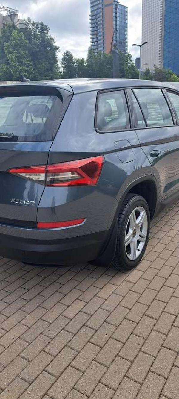 Grey Skoda Kodiaq 2018 in Vilnius, with an engine capacity of 1.50 L and mileage of 77 thousand km for 19490 €, photo 7 on AUTOMOTO.COM.LV
