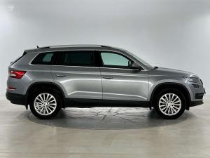 Серый Шкода Kodiaq 2018 в Вильнюс, объемом двигателя 1.97 л и пробегом 122 тыс. км за 21900 €, фото 17 на AUTOMOTO.COM.LV