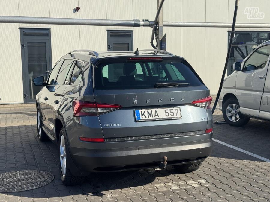Pelēks Skoda Kodiaq 2018 Kauņa, ar dzinēja tilpumu 2.00 L un nobraukumu 370 tūkst. km par 15500 €, foto 3 vietnē AUTOMOTO.COM.LV