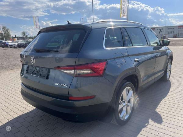 Pelēks Skoda Kodiaq 2018 Marijampole, ar dzinēja tilpumu 1.97 L un nobraukumu 211 tūkst. km par 16900 €, foto 5 vietnē AUTOMOTO.COM.LV