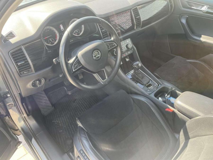Grey Skoda Kodiaq 2018 in Marijampole, with an engine capacity of 1.97 L and mileage of 211 thousand km for 16900 €, photo 10 on AUTOMOTO.COM.LV