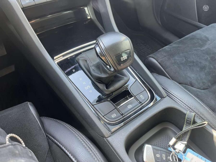 Grey Skoda Kodiaq 2018 in Marijampole, with an engine capacity of 1.97 L and mileage of 211 thousand km for 16900 €, photo 13 on AUTOMOTO.COM.LV