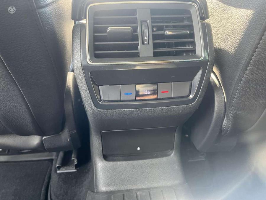 Grey Skoda Kodiaq 2018 in Marijampole, with an engine capacity of 1.97 L and mileage of 211 thousand km for 16900 €, photo 16 on AUTOMOTO.COM.LV
