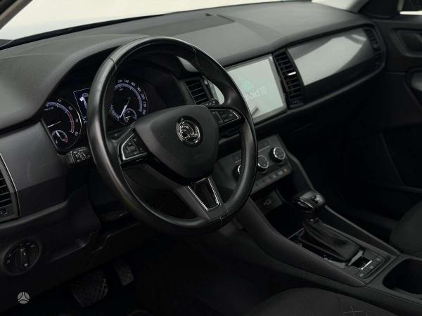 Pelēks Skoda Kodiaq 2018 Viļņa, ar dzinēja tilpumu 1.50 L un nobraukumu 78 tūkst. km par 17690 €, foto 9 vietnē AUTOMOTO.COM.LV