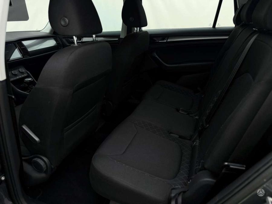 Pelēks Skoda Kodiaq 2018 Viļņa, ar dzinēja tilpumu 1.50 L un nobraukumu 78 tūkst. km par 17690 €, foto 12 vietnē AUTOMOTO.COM.LV