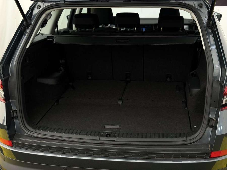 Pelēks Skoda Kodiaq 2018 Viļņa, ar dzinēja tilpumu 1.50 L un nobraukumu 78 tūkst. km par 17690 €, foto 15 vietnē AUTOMOTO.COM.LV