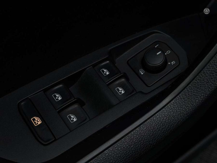 Pelēks Skoda Kodiaq 2018 Viļņa, ar dzinēja tilpumu 1.50 L un nobraukumu 78 tūkst. km par 17690 €, foto 22 vietnē AUTOMOTO.COM.LV