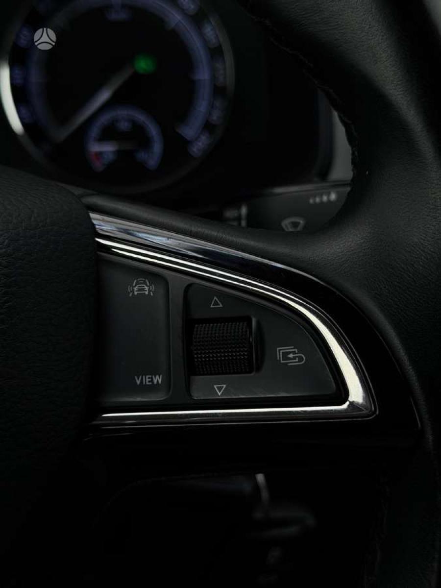 Pelēks Skoda Kodiaq 2018 Viļņa, ar dzinēja tilpumu 1.50 L un nobraukumu 78 tūkst. km par 17690 €, foto 27 vietnē AUTOMOTO.COM.LV