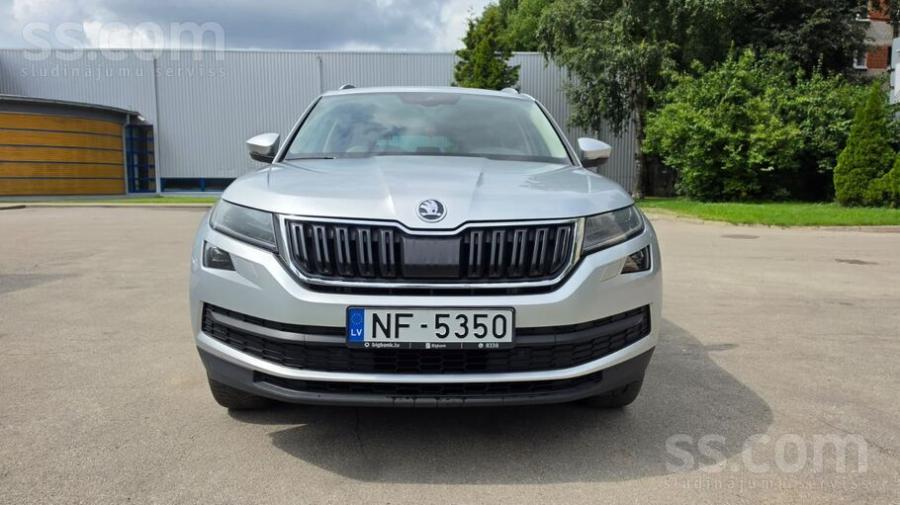 Pelēks Skoda Kodiaq 2018 Rīga, ar dzinēja tilpumu 2.00 L un nobraukumu 240 tūkst. km par 15700 €, foto 3 vietnē AUTOMOTO.COM.LV