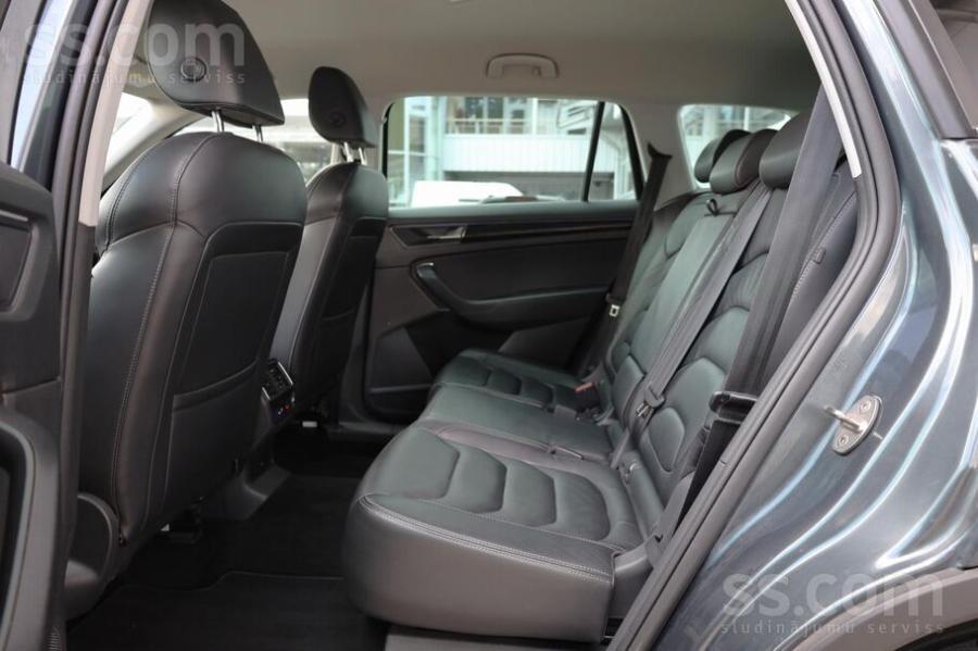 Grey Skoda Kodiaq 2018 in Riga, with an engine capacity of 2.00 L and mileage of 0 thousand km for 16495 €, photo 17 on AUTOMOTO.COM.LV