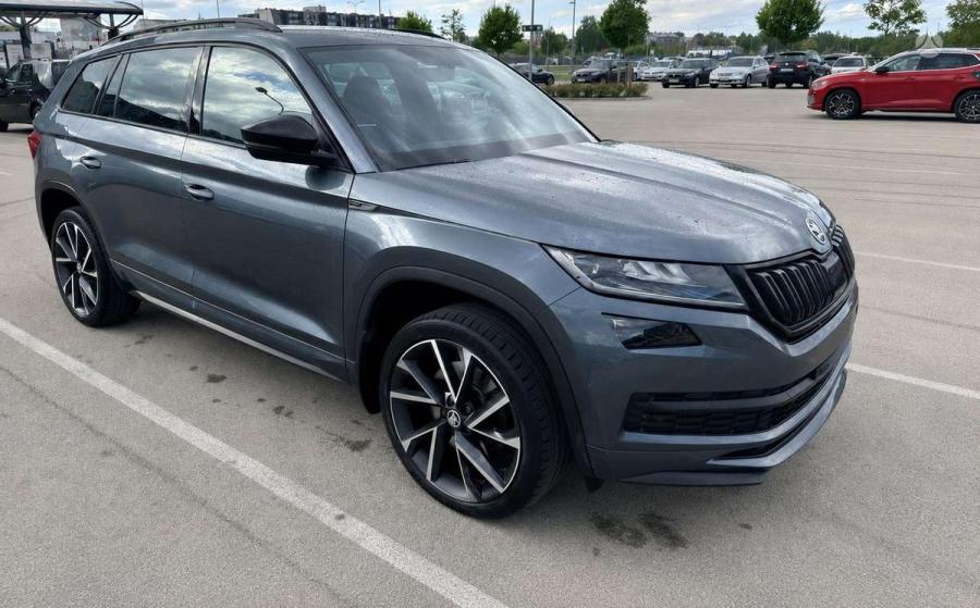 Pelēks Skoda Kodiaq 2018 Anykščiai, ar dzinēja tilpumu 2.00 L un nobraukumu 187 tūkst. km par 20999 €, foto 3 vietnē AUTOMOTO.COM.LV