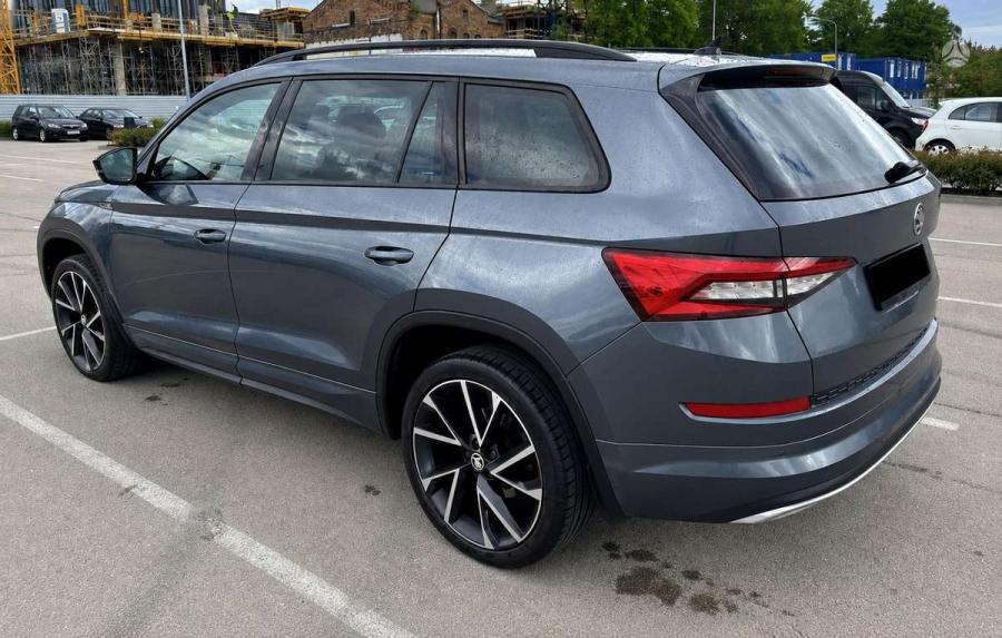Pelēks Skoda Kodiaq 2018 Anykščiai, ar dzinēja tilpumu 2.00 L un nobraukumu 187 tūkst. km par 20999 €, foto 4 vietnē AUTOMOTO.COM.LV