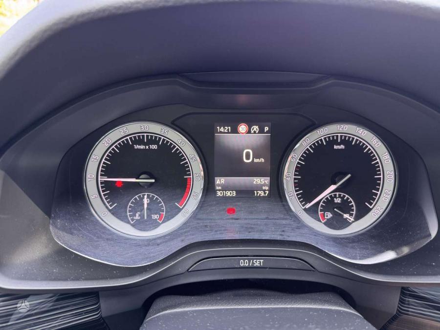 Серый Шкода Kodiaq 2018 в Вильнюс, объемом двигателя 1.97 л и пробегом 303 тыс. км за 14950 €, фото 32 на AUTOMOTO.COM.LV