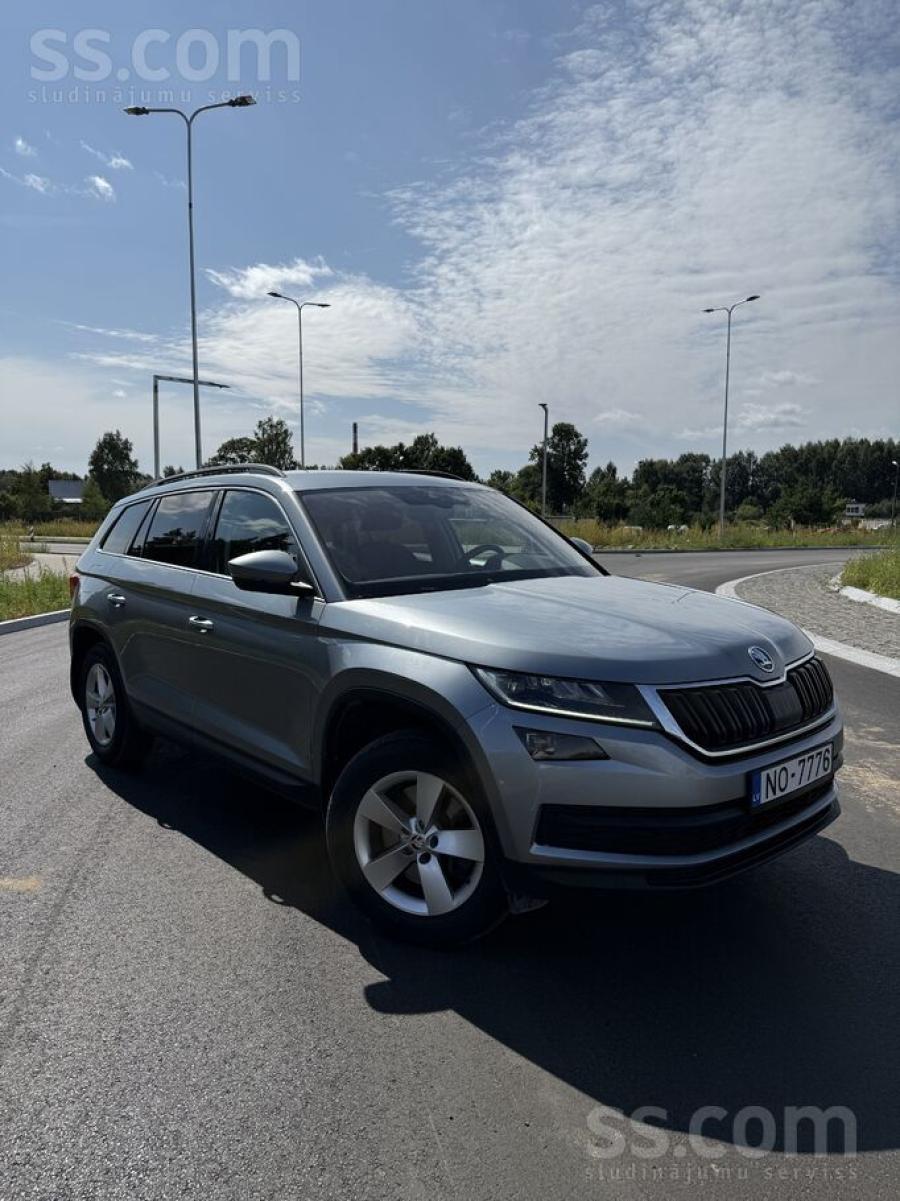Pelēks Skoda Kodiaq 2018 Rīga, ar dzinēja tilpumu 2.00 L un nobraukumu 162 tūkst. km par 20600 €, foto 4 vietnē AUTOMOTO.COM.LV