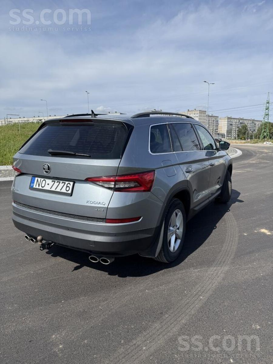 Pelēks Skoda Kodiaq 2018 Rīga, ar dzinēja tilpumu 2.00 L un nobraukumu 162 tūkst. km par 20600 €, foto 5 vietnē AUTOMOTO.COM.LV