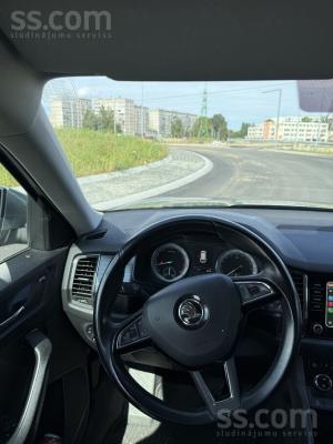 Pelēks Skoda Kodiaq 2018 Rīga, ar dzinēja tilpumu 2.00 L un nobraukumu 162 tūkst. km par 20600 €, foto 13 vietnē AUTOMOTO.COM.LV