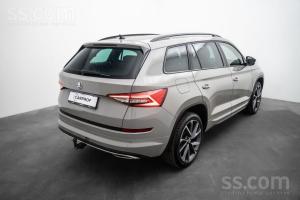 Серый Шкода Kodiaq 2018 в Таллин, объемом двигателя 2.00 л и пробегом 151 тыс. км за 22899 €, фото 4 на AUTOMOTO.COM.LV