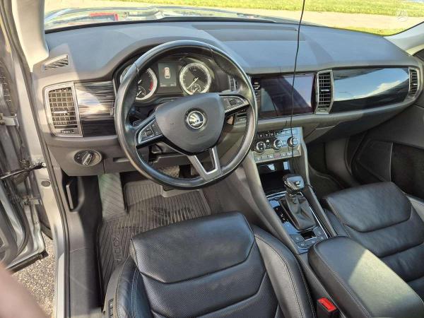 Grey Skoda Kodiaq 2018 in Vilnius, with an engine capacity of 2.00 L and mileage of 225 thousand km for 16700 €, photo 10 on AUTOMOTO.COM.LV
