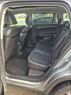 Pelēks Skoda Kodiaq 2018 Viļņa, ar dzinēja tilpumu 2.00 L un nobraukumu 225 tūkst. km par 16700 €, foto 15 vietnē AUTOMOTO.COM.LV