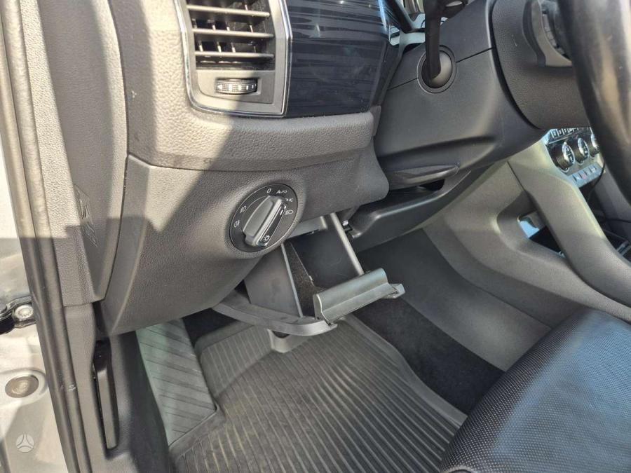 Pelēks Skoda Kodiaq 2018 Viļņa, ar dzinēja tilpumu 2.00 L un nobraukumu 225 tūkst. km par 16700 €, foto 18 vietnē AUTOMOTO.COM.LV