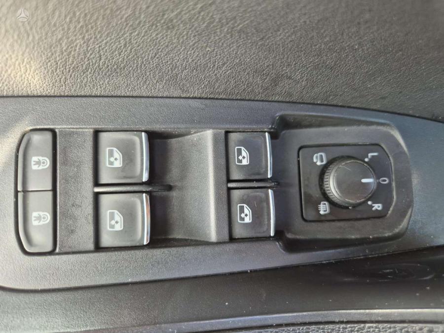 Pelēks Skoda Kodiaq 2018 Viļņa, ar dzinēja tilpumu 2.00 L un nobraukumu 225 tūkst. km par 16700 €, foto 24 vietnē AUTOMOTO.COM.LV