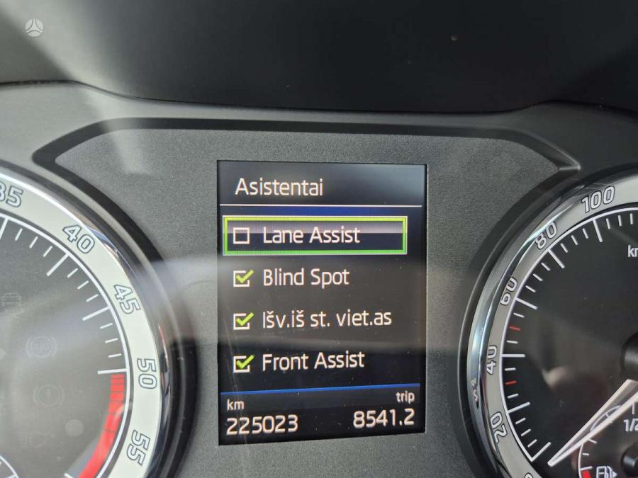 Pelēks Skoda Kodiaq 2018 Viļņa, ar dzinēja tilpumu 2.00 L un nobraukumu 225 tūkst. km par 16700 €, foto 42 vietnē AUTOMOTO.COM.LV